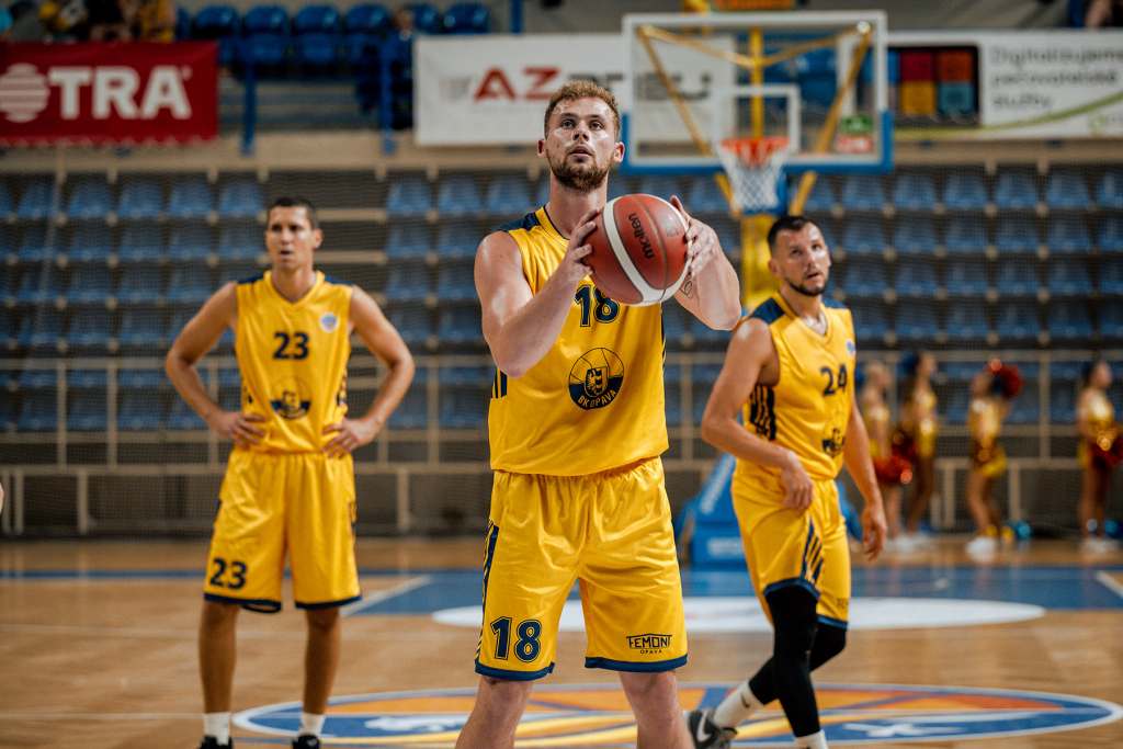 Opava se tři čtvrtiny držela. Nakonec brala výhru Wrocław | BK OPAVA ...